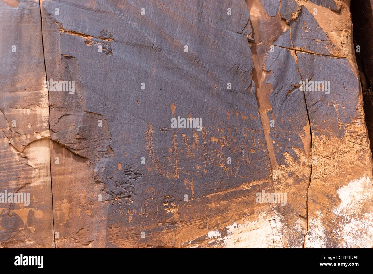 Rock drawing petroglyph hi-res stock photography and images - Alamy