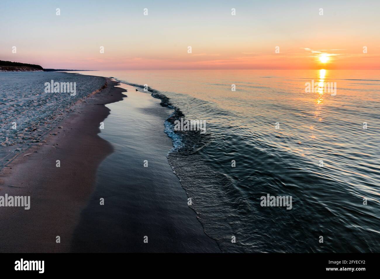 Sea sunset on the beach in the summer, landscape Stock Photo - Alamy