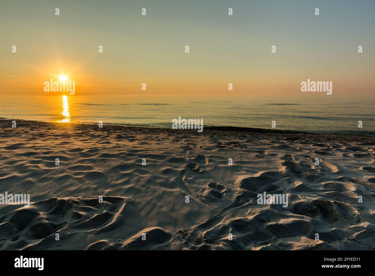 Sea sunset on the beach in the summer, landscape Stock Photo - Alamy