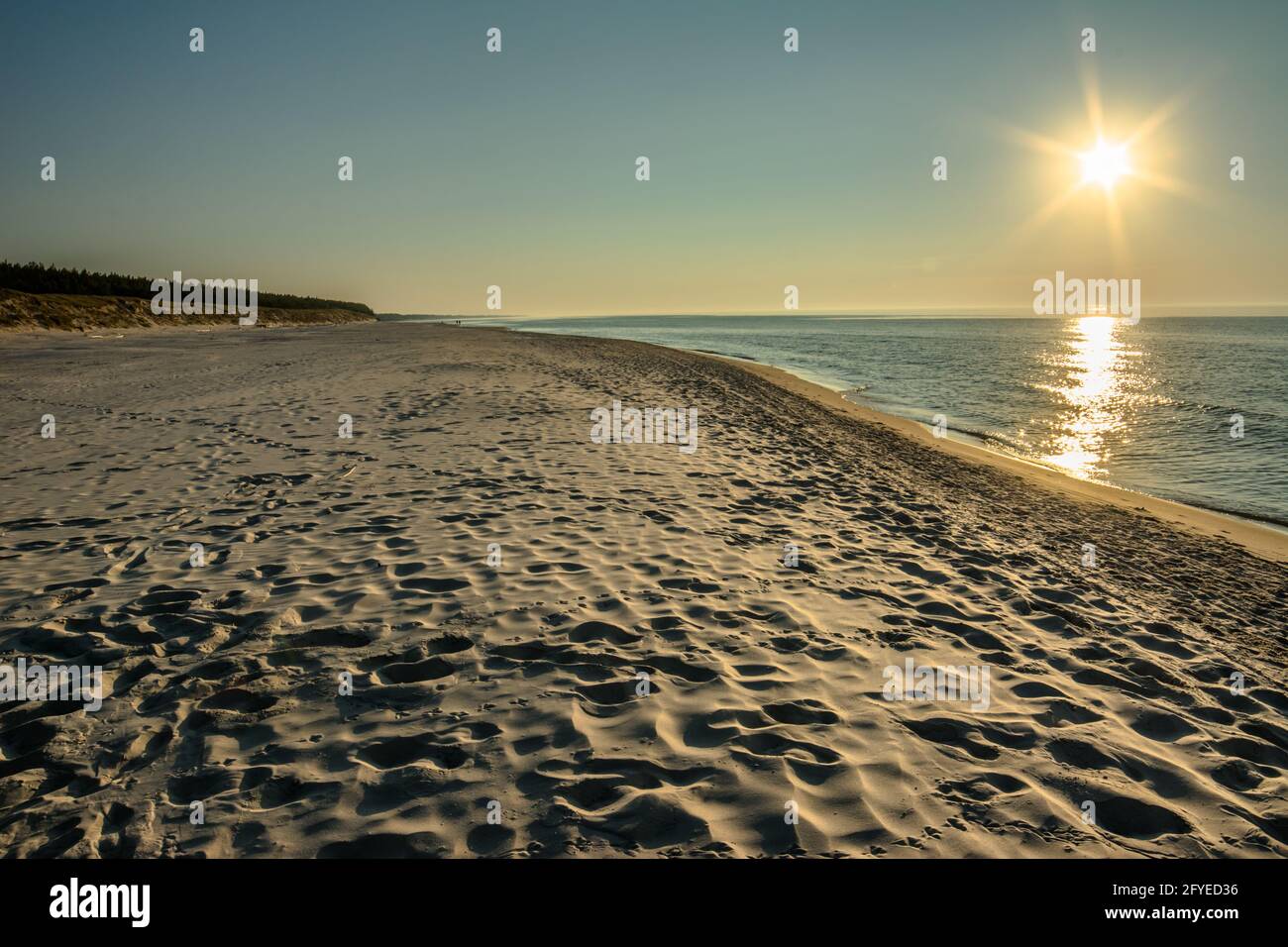 Sea sunset on the beach in the summer, landscape Stock Photo - Alamy