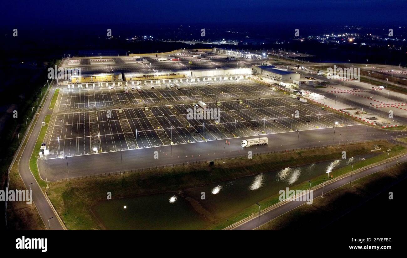 Sevington inland border facility hi-res stock photography and images ...