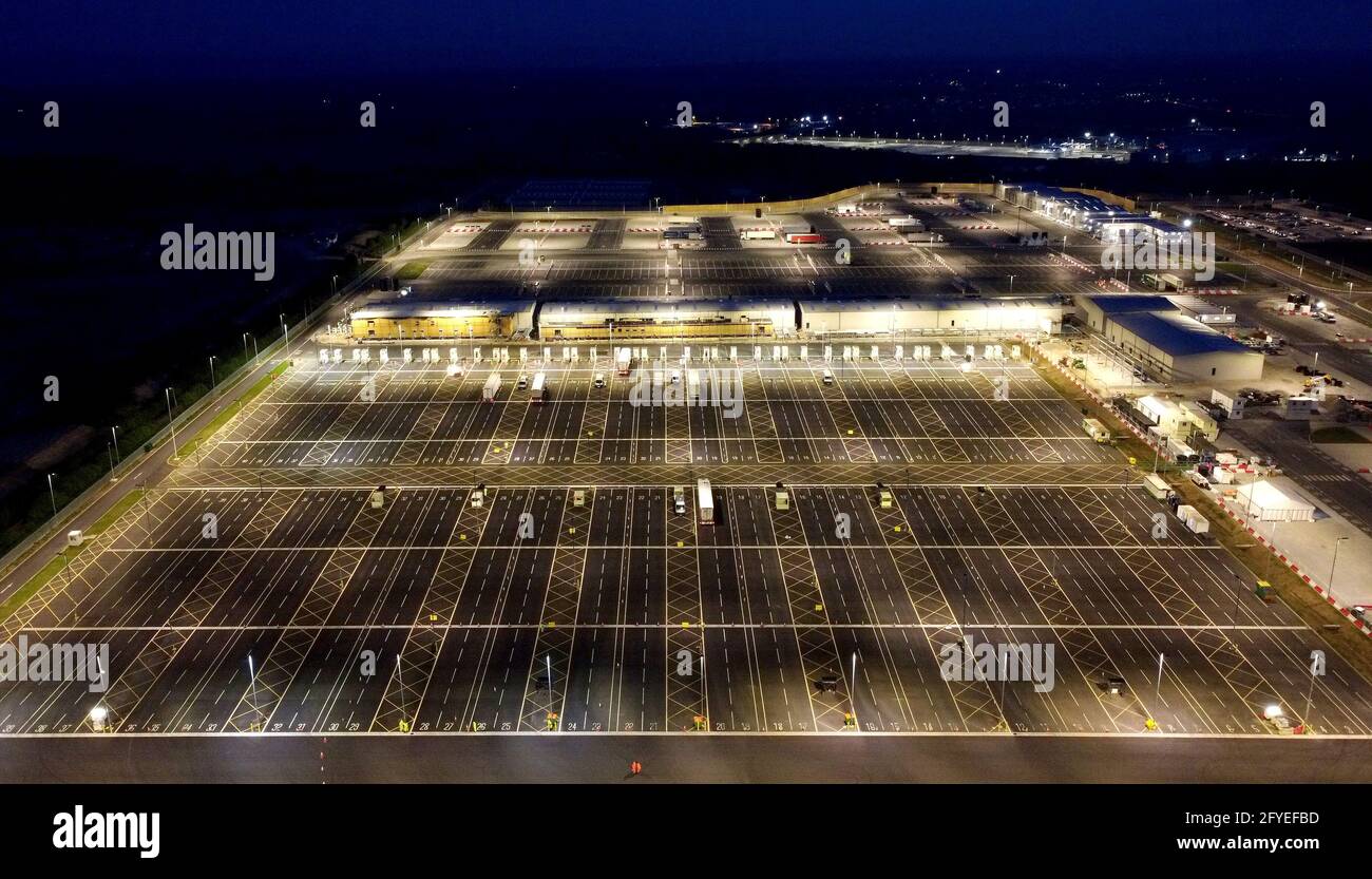 Sevington inland border facility hi-res stock photography and images ...