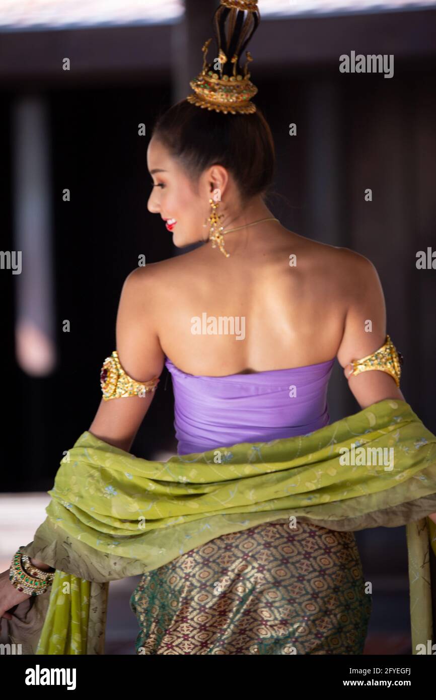 Beautiful woman, Thai national costume, traditional Thai dress, Thai woman, good mood, beautiful ...