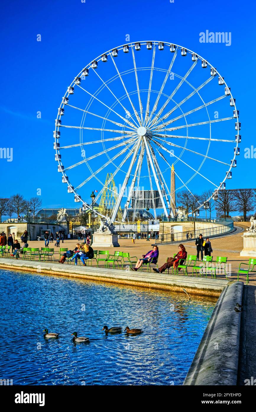 Octagonal basin hi-res stock photography and images - Alamy