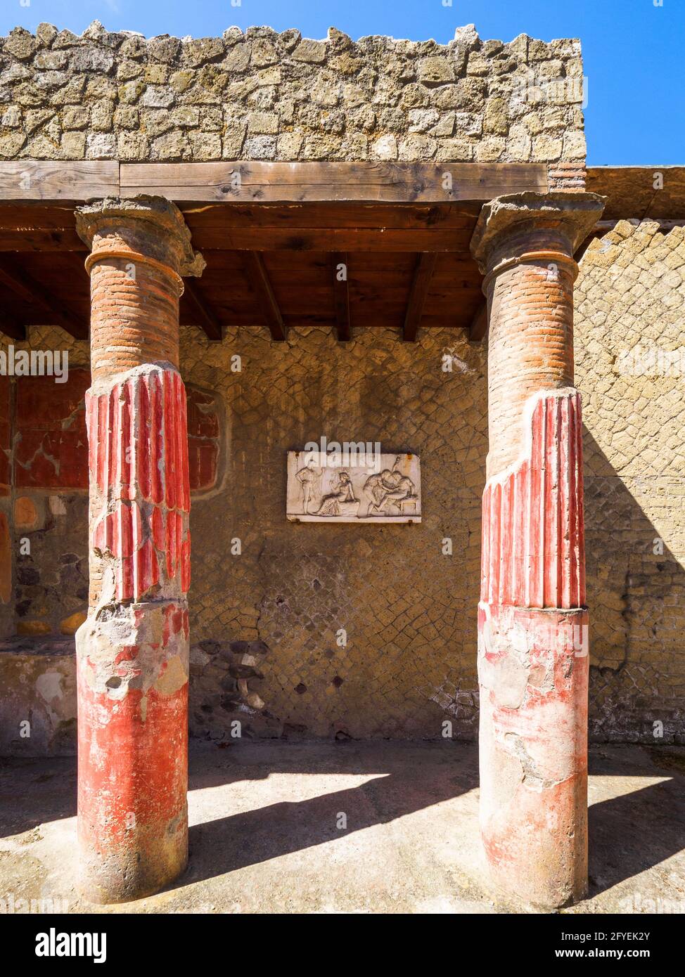 Columns - House of the Relief of Telephus (Casa del Rilievo di Telefo ...