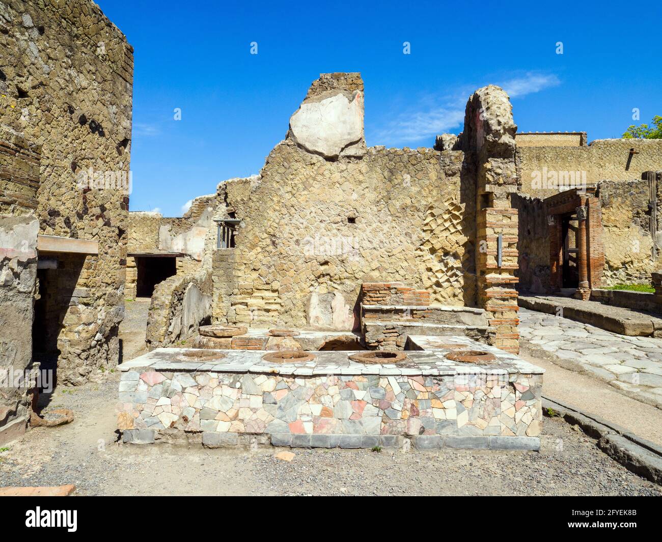 Roman tavern hi-res stock photography and images - Alamy
