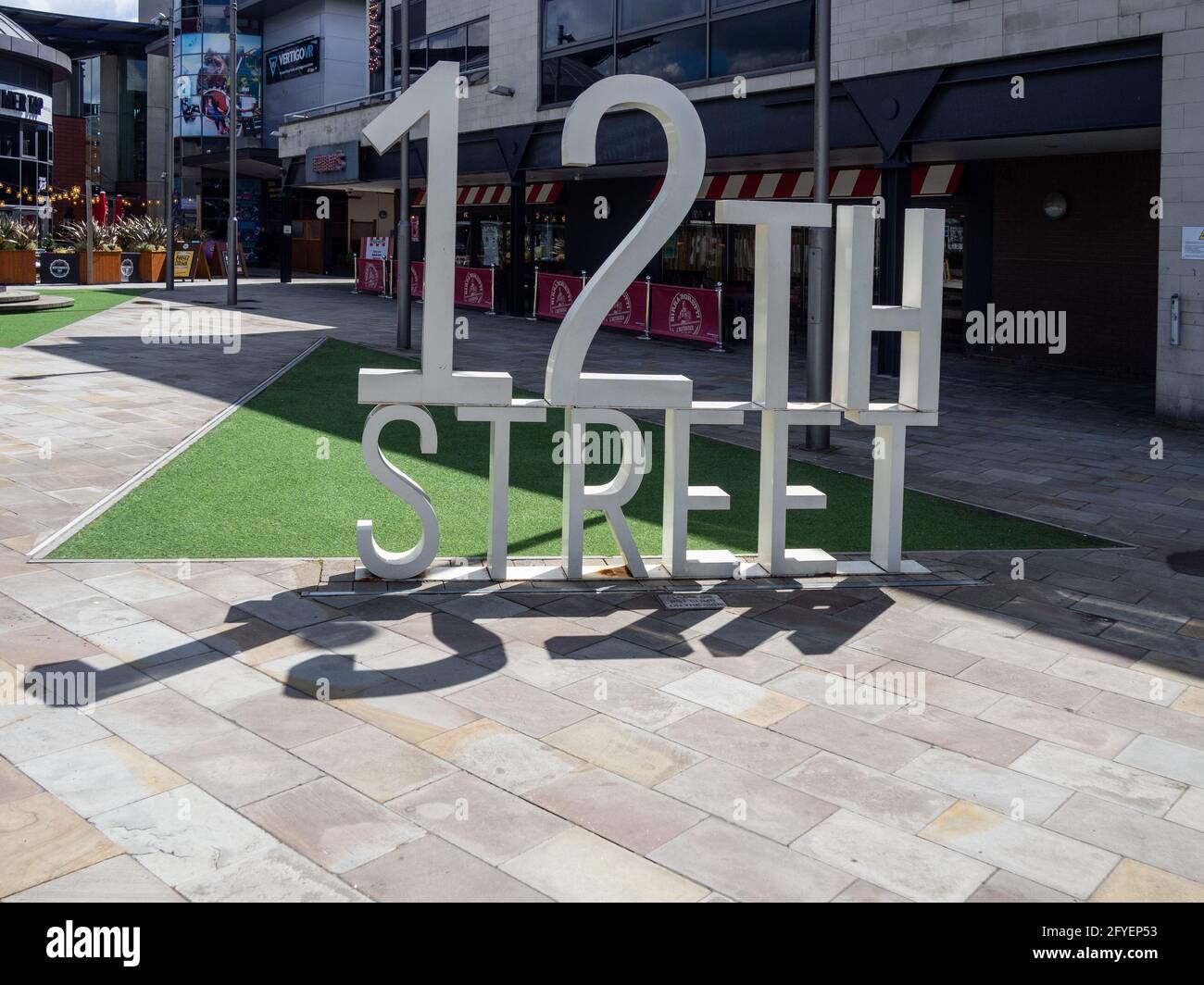 Major bars hi-res stock photography and images - Alamy