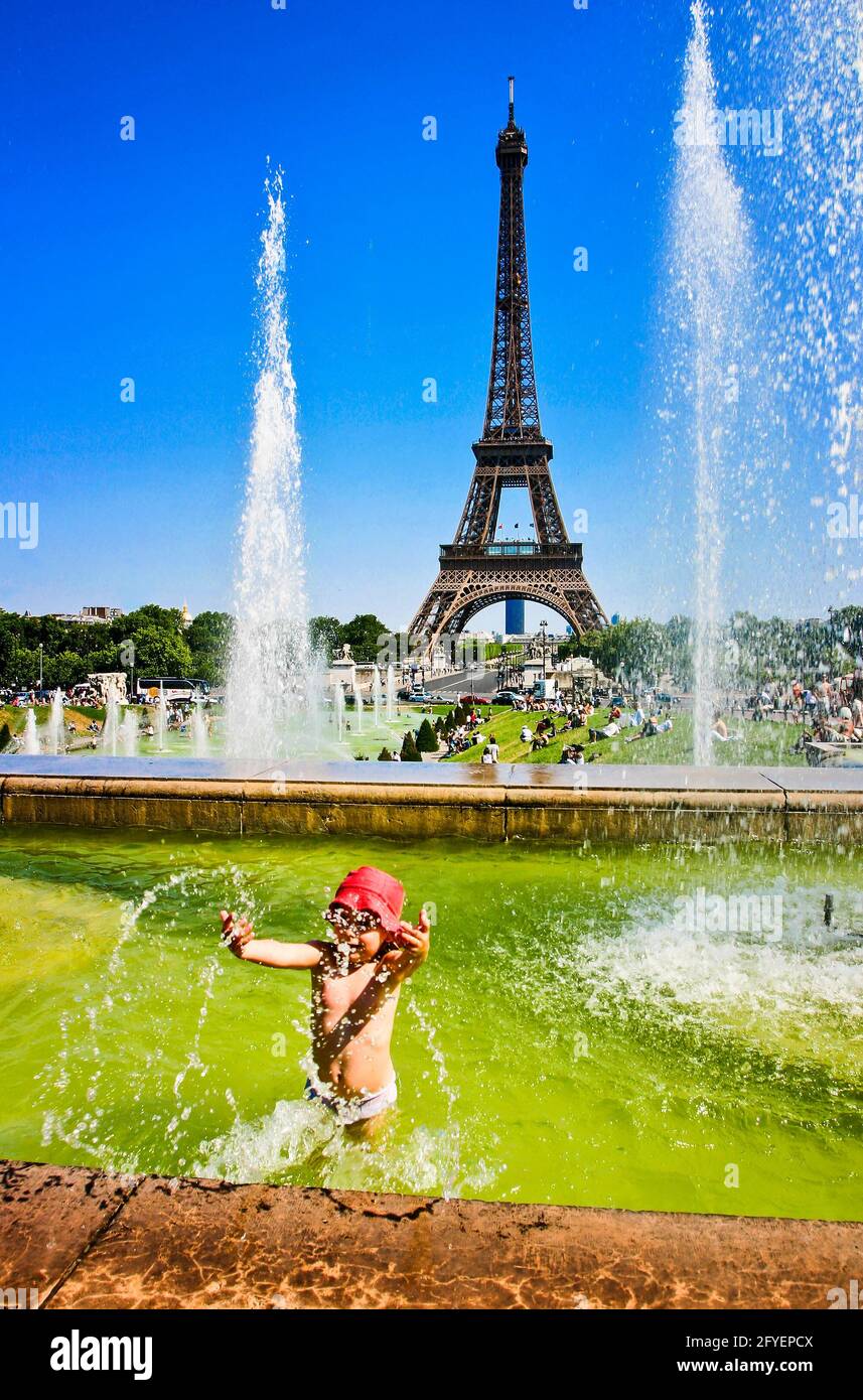 Trocaderos hi-res stock photography and images - Alamy