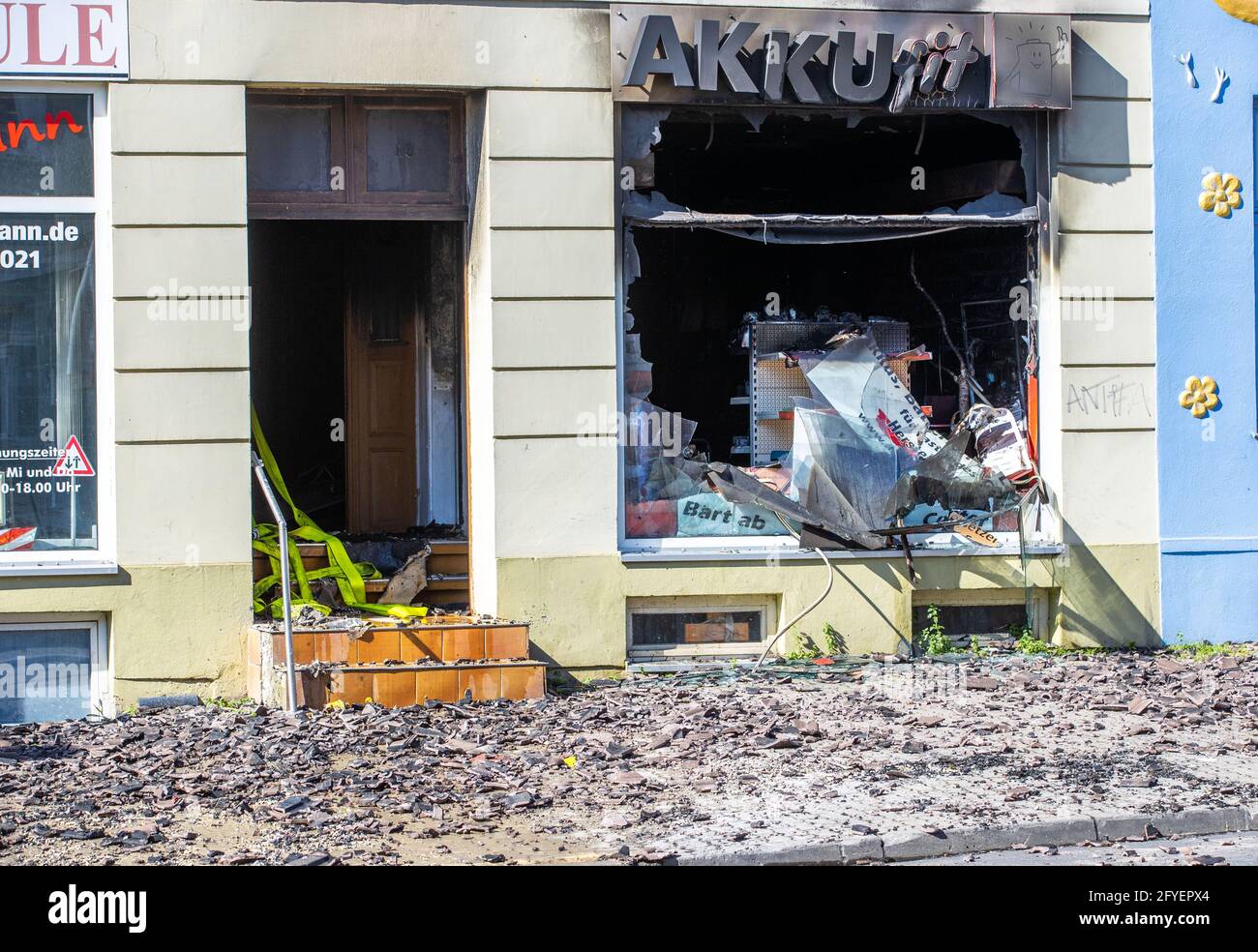 Window soot hi-res stock photography and images - Alamy