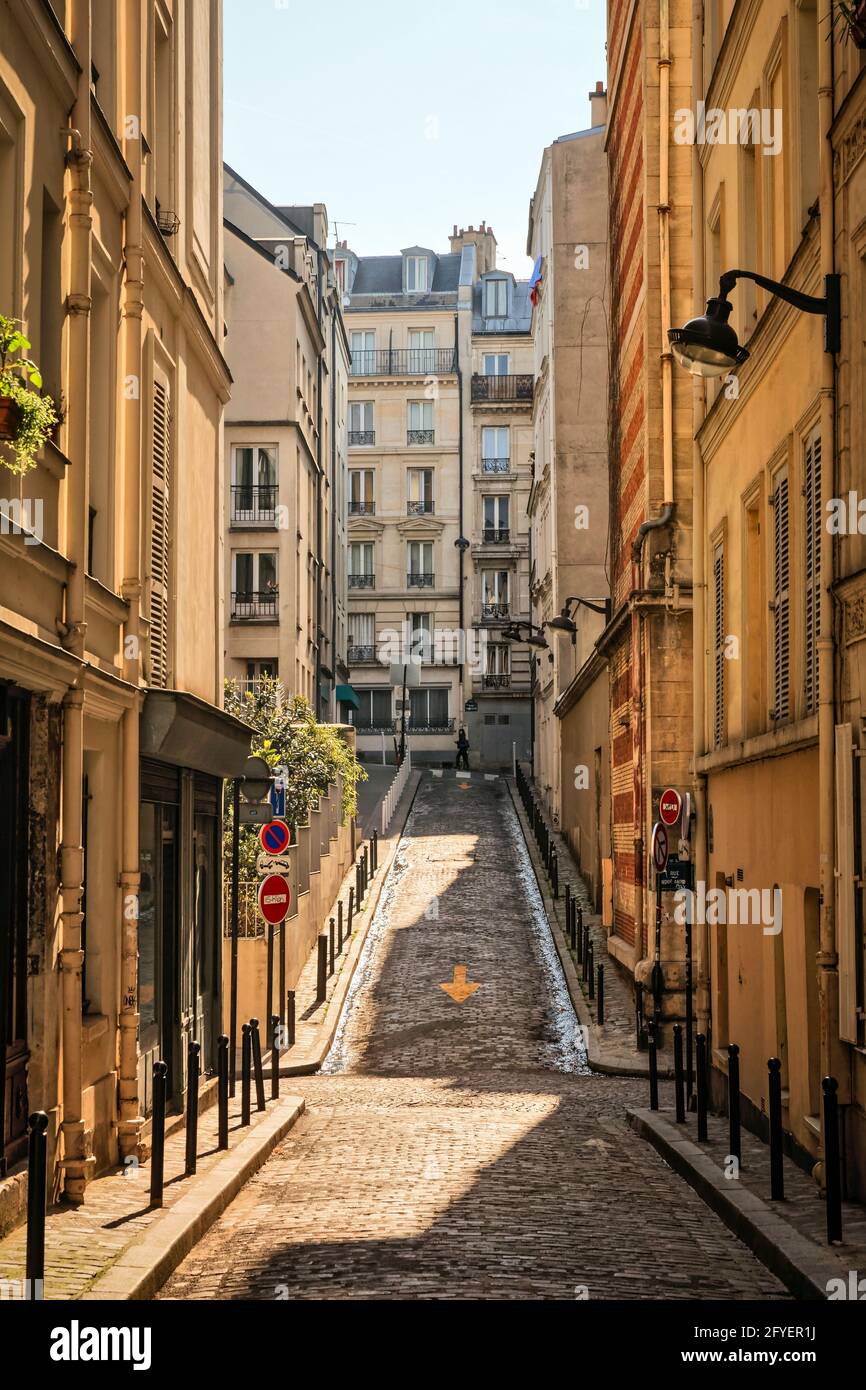 FRANCE. PARIS (75). ANDRE ANTOINE AND PIEMONTESI PAVED STREETS IN ...