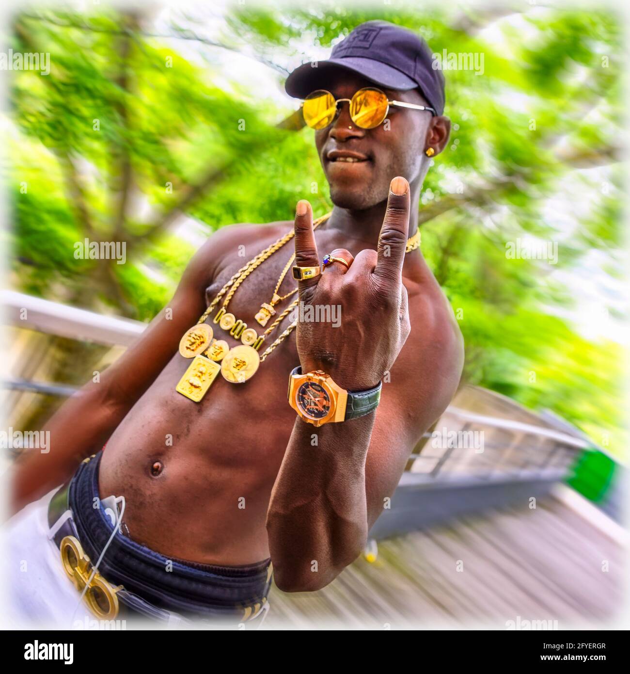 FRANCE. PARIS (75).A RAPPER WALKING IN PARC ANDRE CITOEN Stock Photo ...