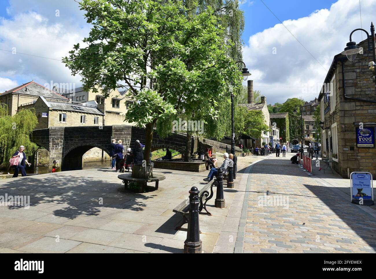 Hebden bridge hi-res stock photography and images - Alamy