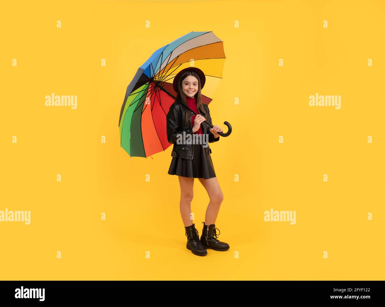 Girl and umbrella hi-res stock photography and images - Alamy