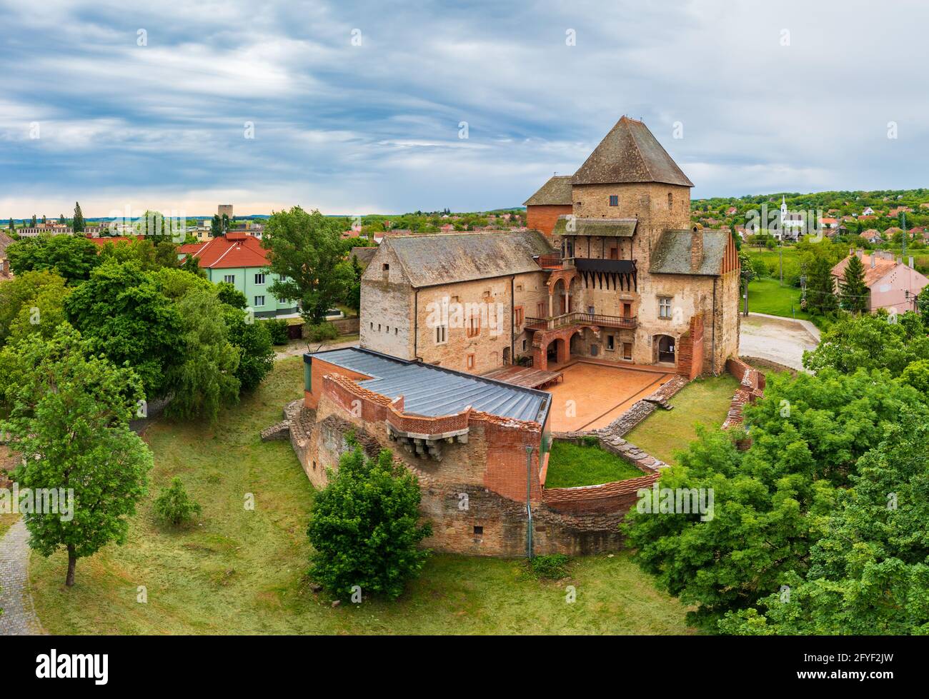 Simontornya village hi-res stock photography and images - Alamy