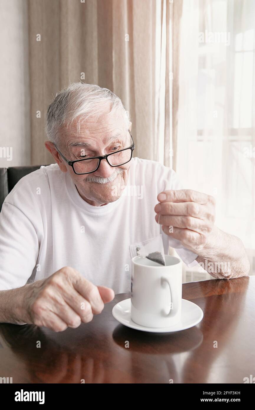 88 years old hi-res stock photography and images - Alamy
