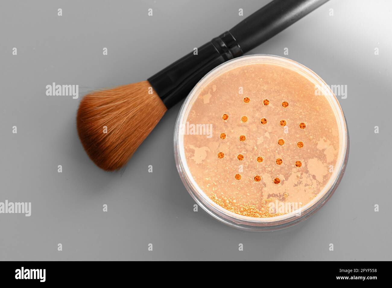 Powder compact table hi-res stock photography and images - Alamy