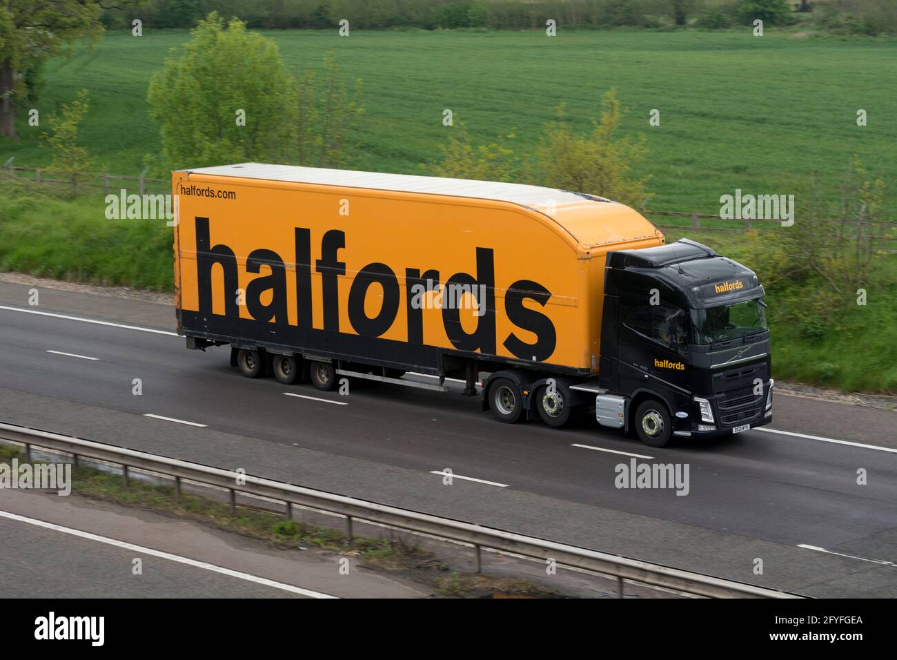 Uk halfords hi-res stock photography and images - Alamy