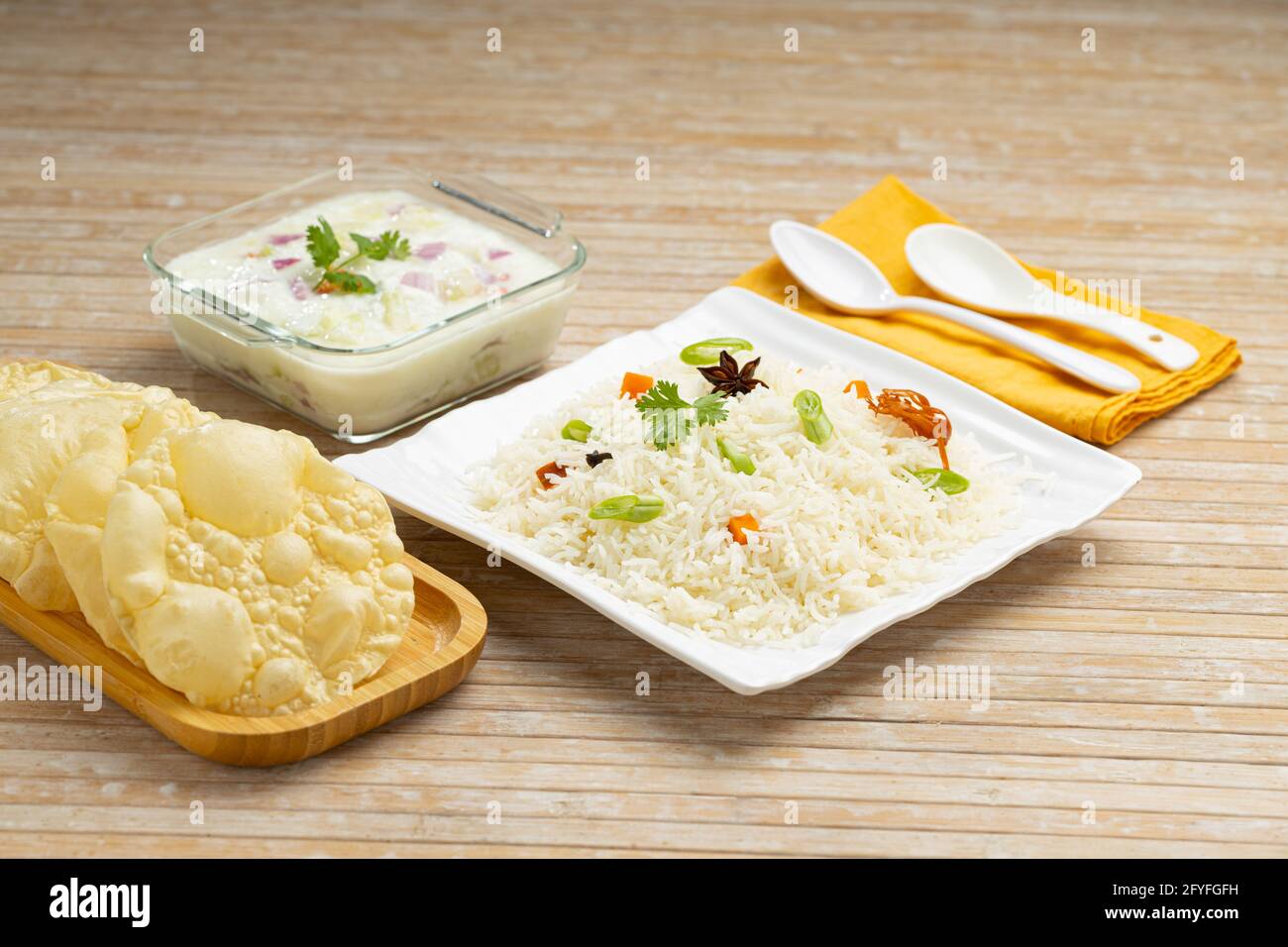 Fried pappad hi-res stock photography and images - Alamy