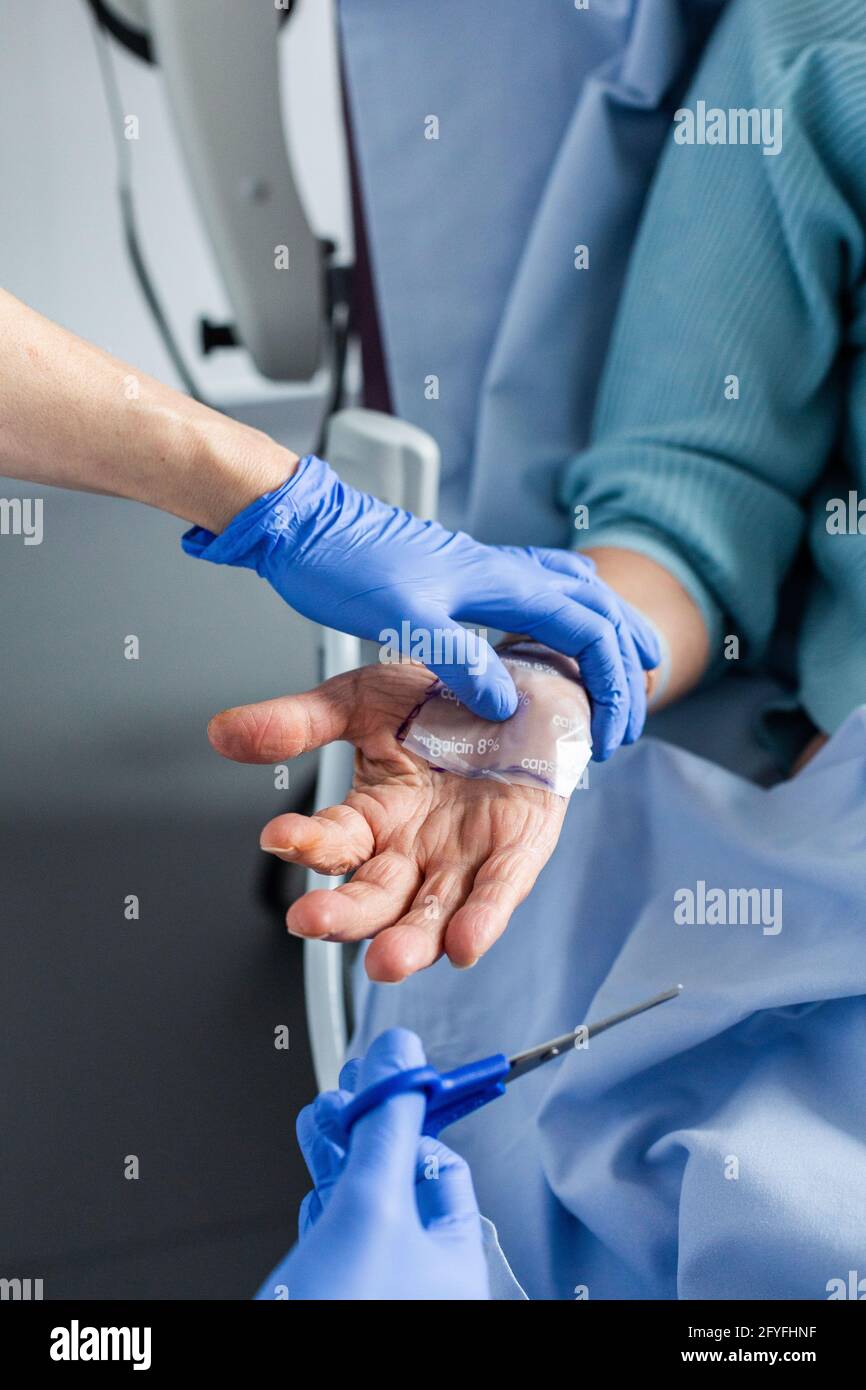 Skin patch hi-res stock photography and images - Alamy