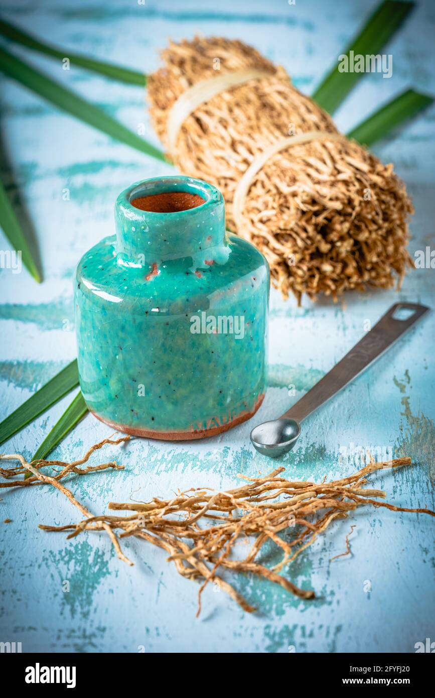 Vetiver roots hi-res stock photography and images - Alamy