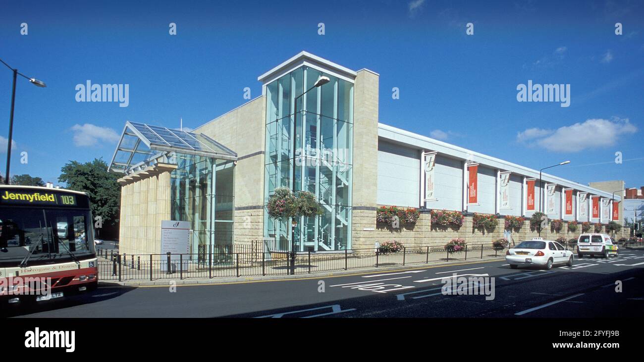 Harrogate convention centre hi-res stock photography and images - Alamy