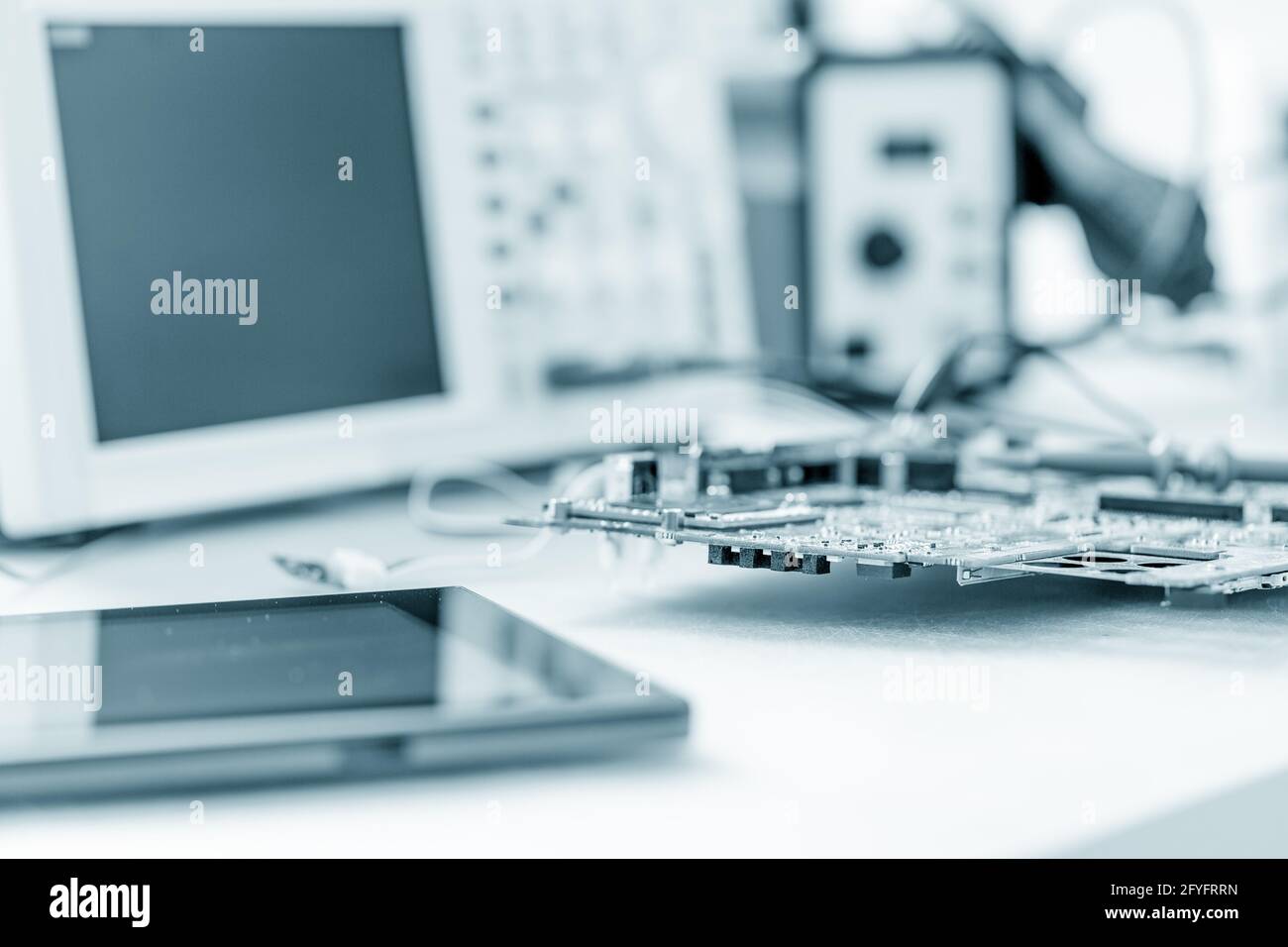 Repair laboratory hi-res stock photography and images - Alamy