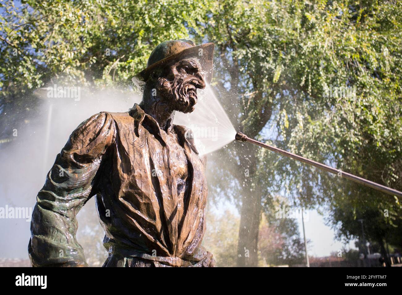 Francisco Pizarro statue being washed with pressure gun after been ...