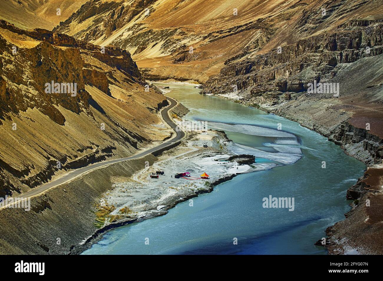 Indus river flowing through rocks of Ladakh, Jammu and Kashmir, Leh ...