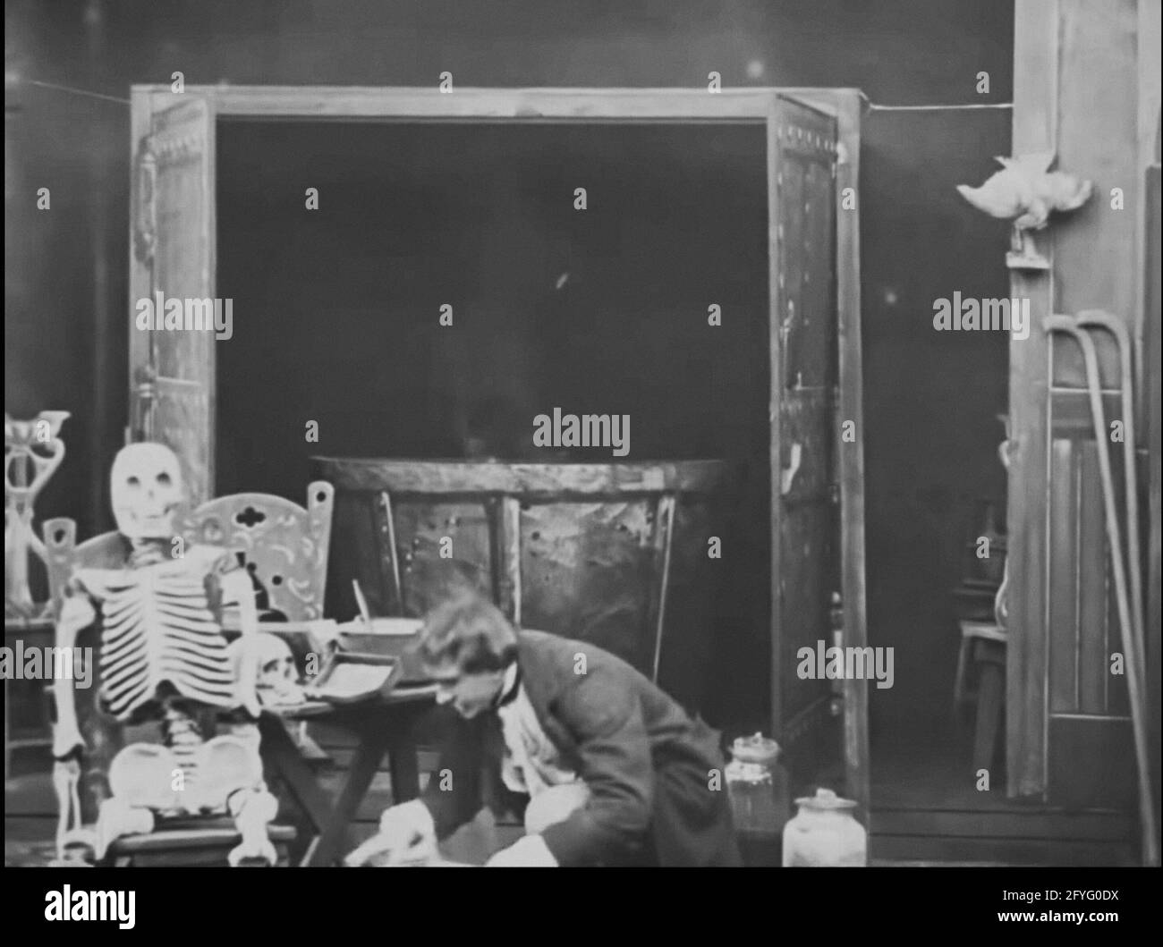 Frankenstein cartoon Black and White Stock Photos & Images - Alamy
