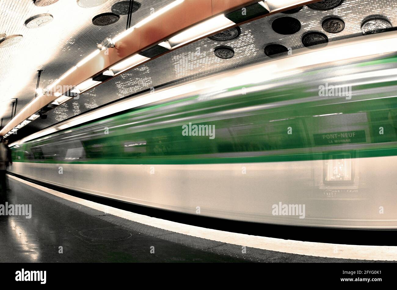 FRANCE. PARIS (75) METRO, STATION PONT NEUF-LA MONNAIE. THE STATION IS ...