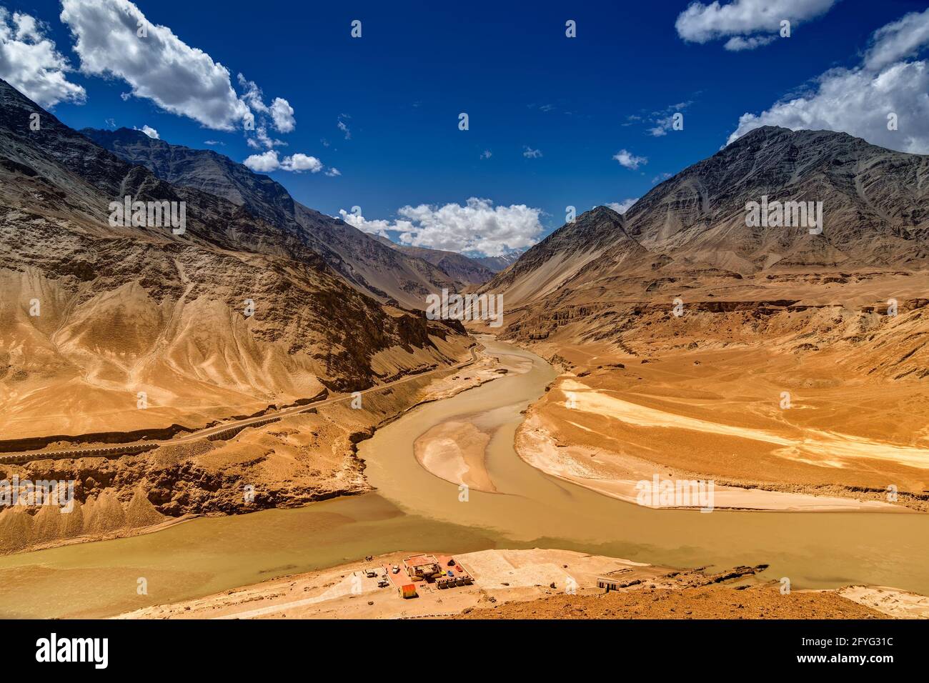 Himalayan gorge hi-res stock photography and images - Alamy