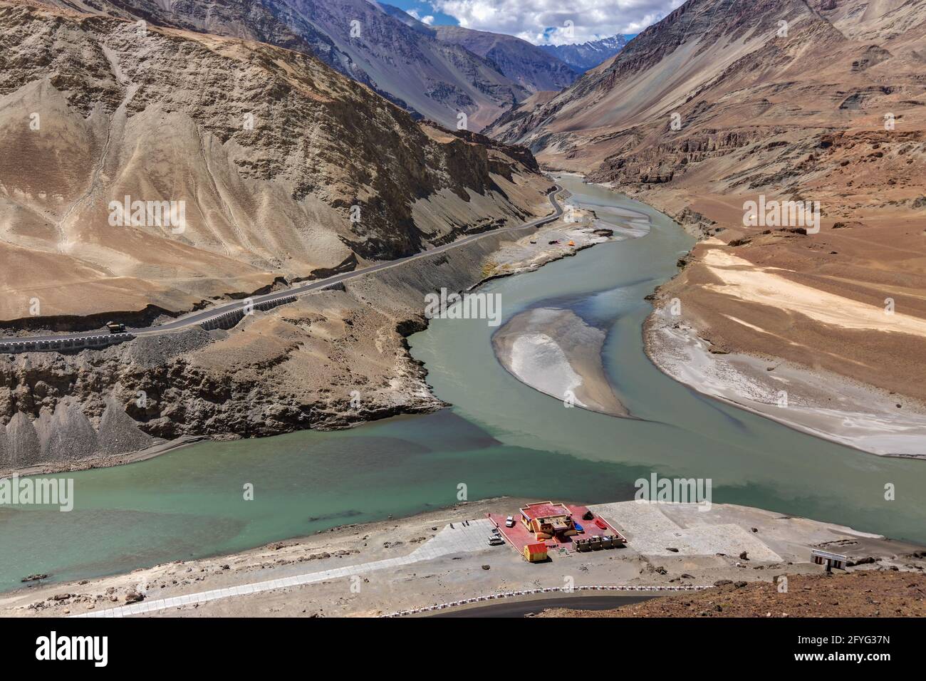 Scenic view of Confluence of Zanskar river from left and Indus rivers ...