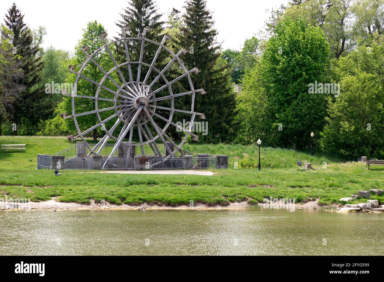 New Hamburg Heritage Waterwheel in Scott Park on the Nith River. New ...