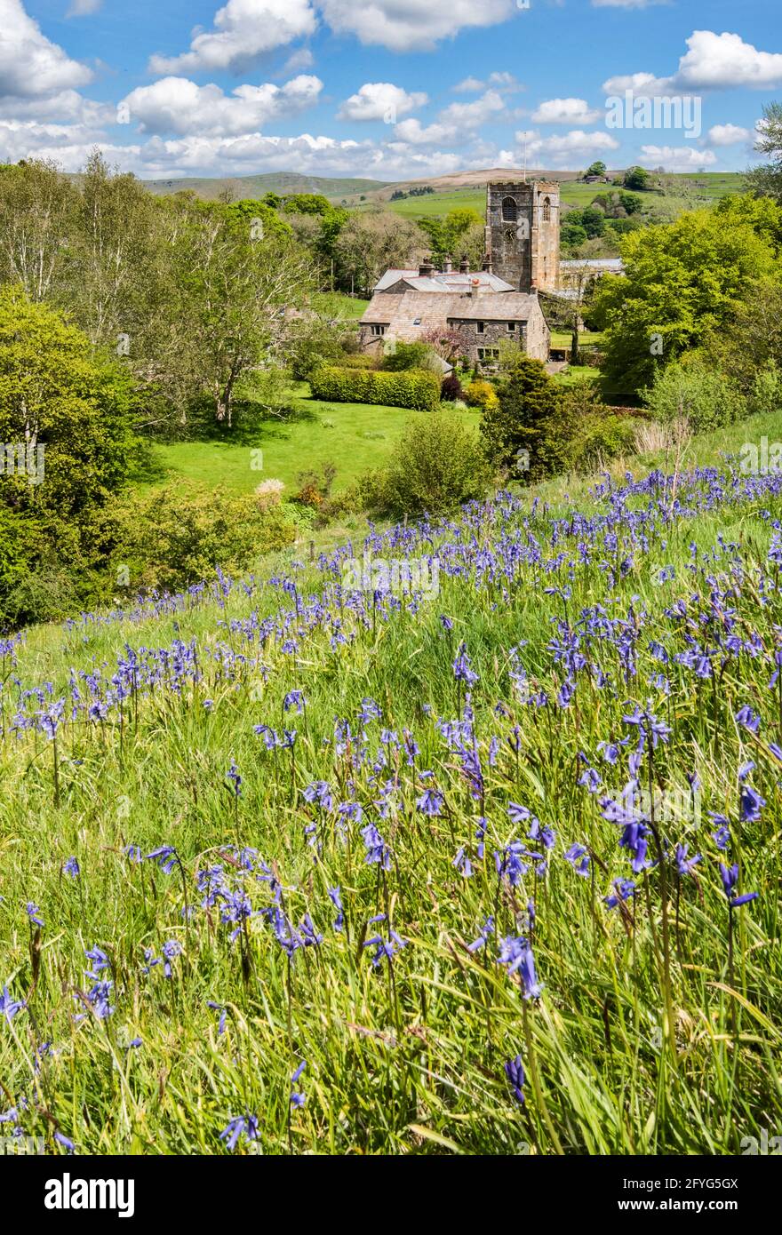 Kirkby malham hi-res stock photography and images - Alamy