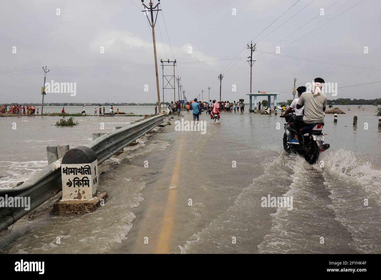 Cyclone yass india hi-res stock photography and images - Alamy