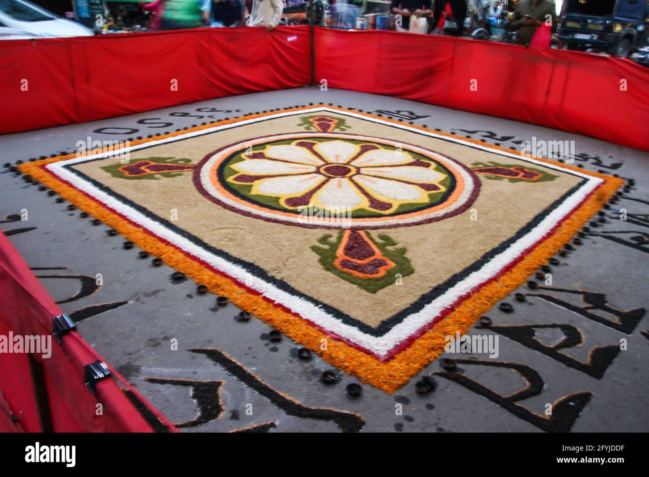 Rice mandala hi-res stock photography and images - Alamy