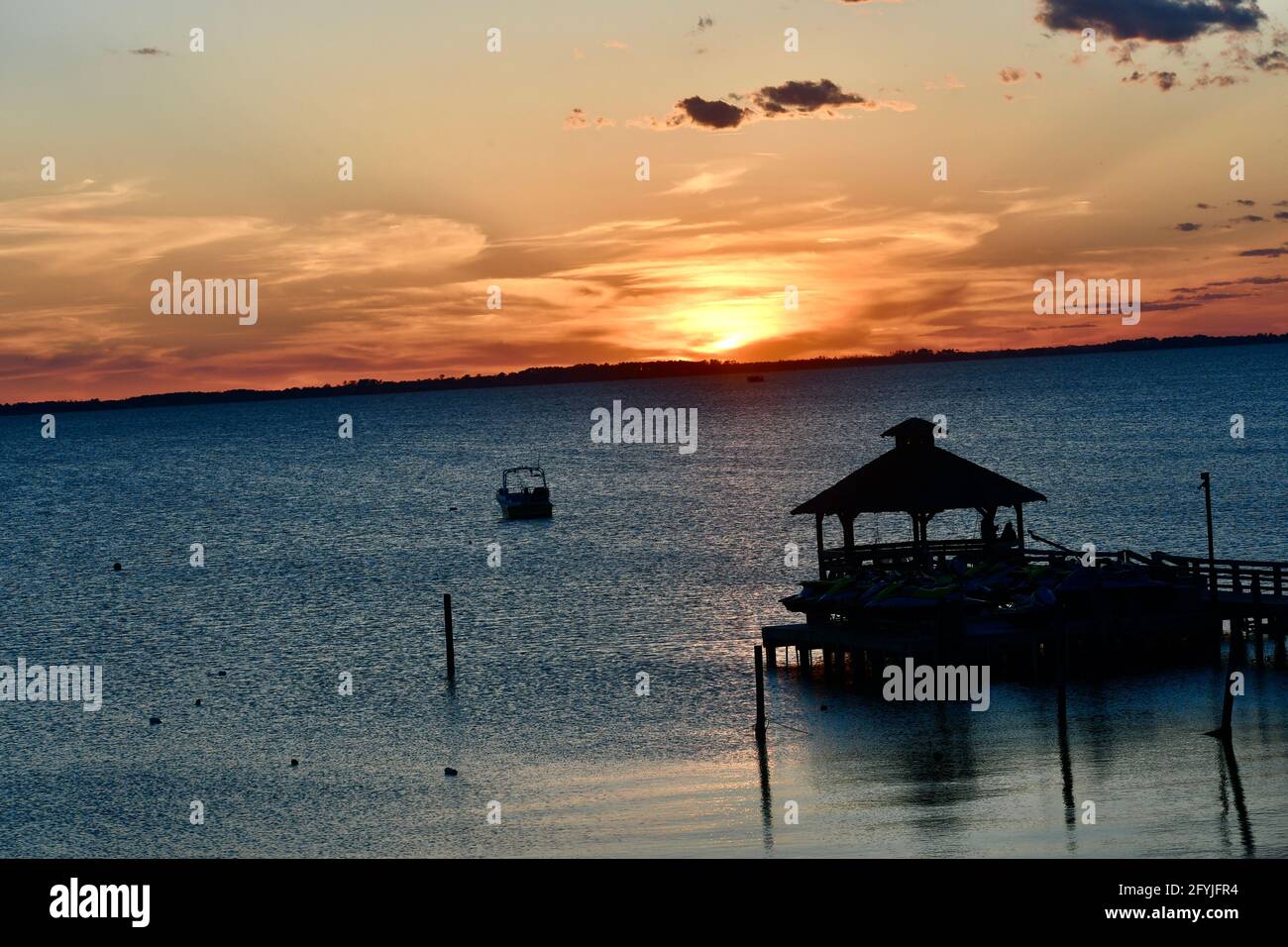 great sun set over water Stock Photo - Alamy