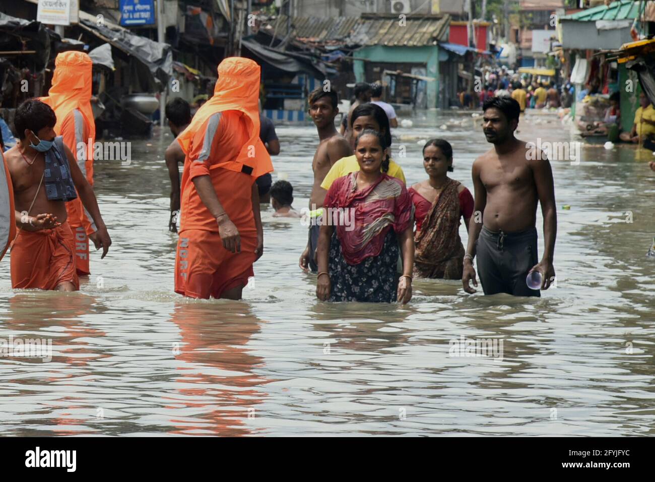 (5/26/2021) National Disaster Response Force (NDRF) personnel to ...