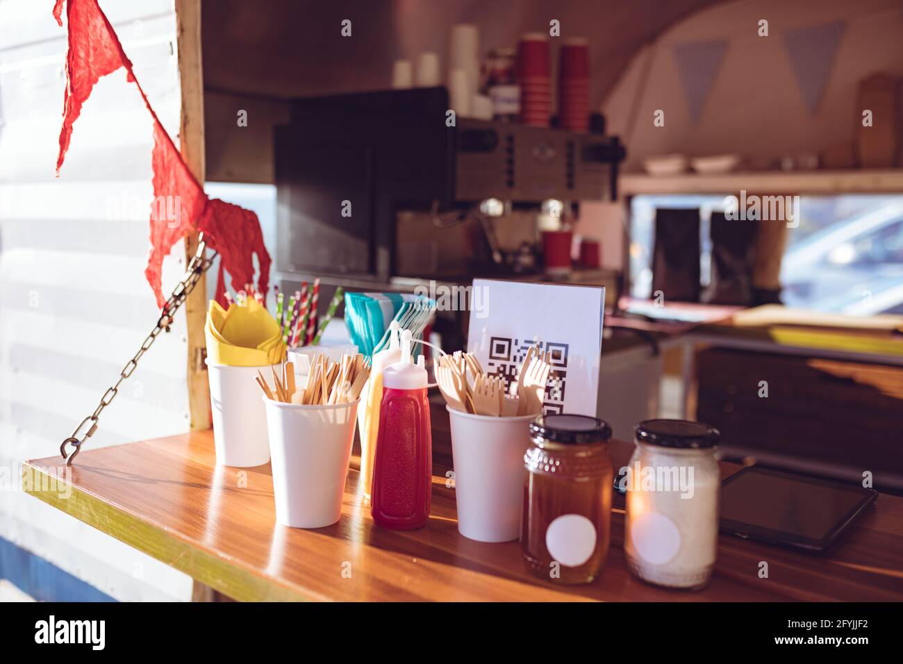 Truck vector hi-res stock photography and images - Alamy