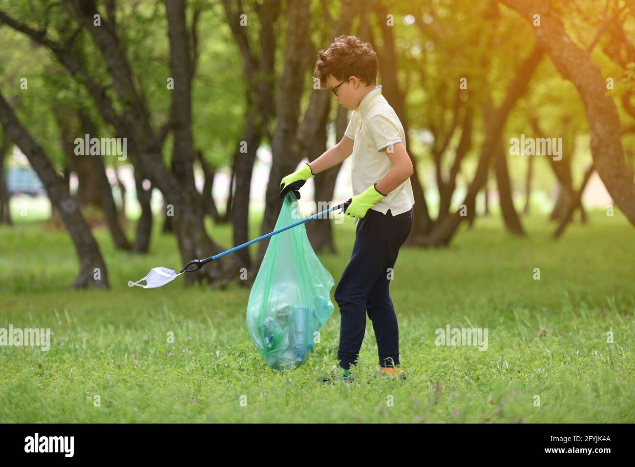 Recycle waste litter rubbish garbage trash junk clean training. Nature ...