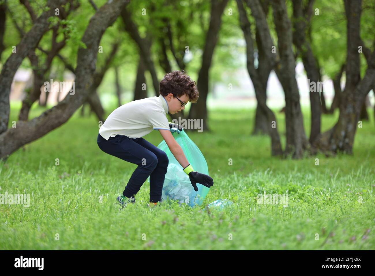 Recycle waste litter rubbish garbage trash junk clean training. Nature ...