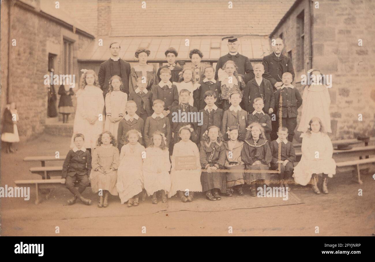 Edwardian school classroom hi-res stock photography and images - Alamy