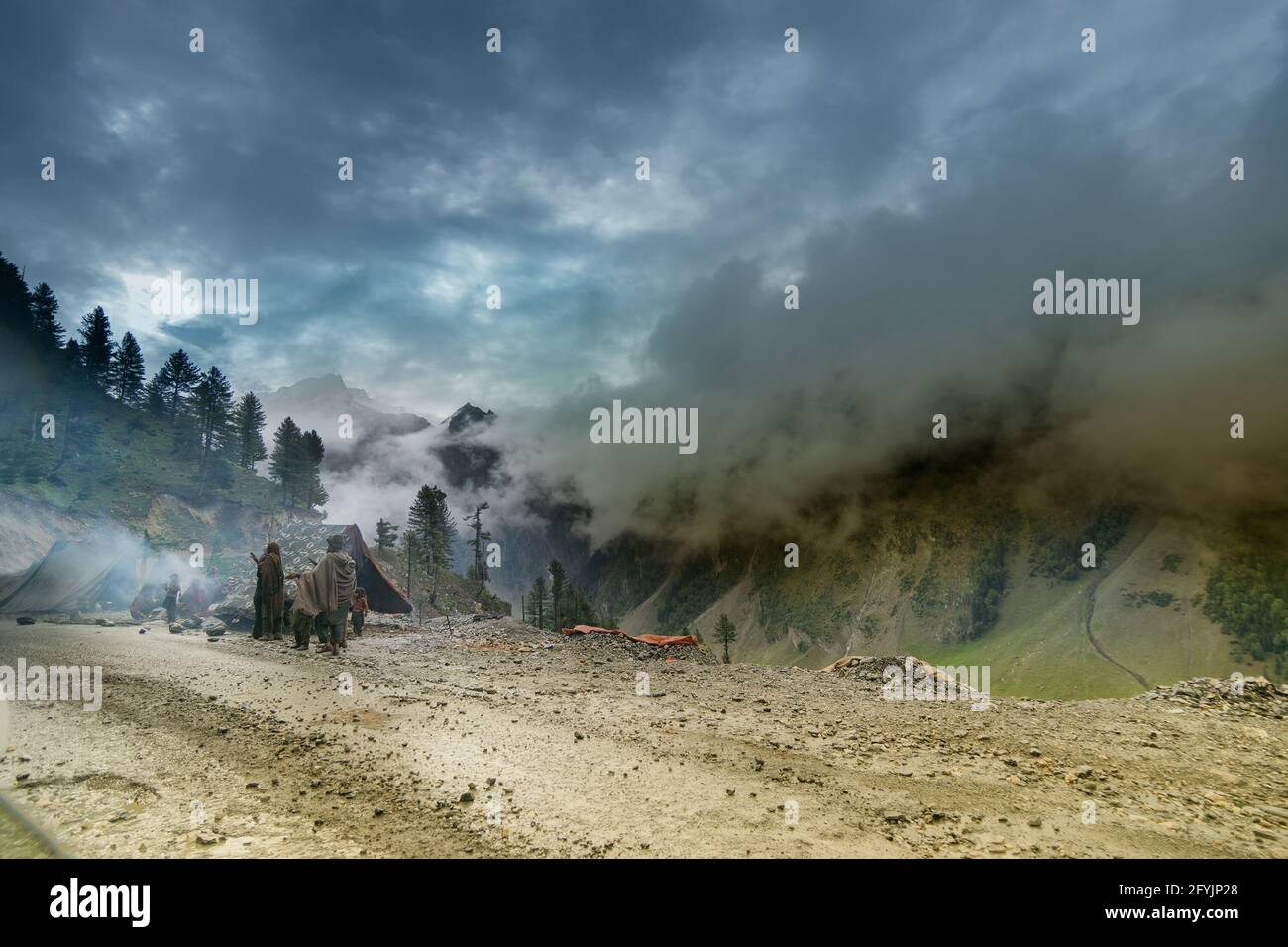 Himalaya mountains lightning hi-res stock photography and images - Alamy