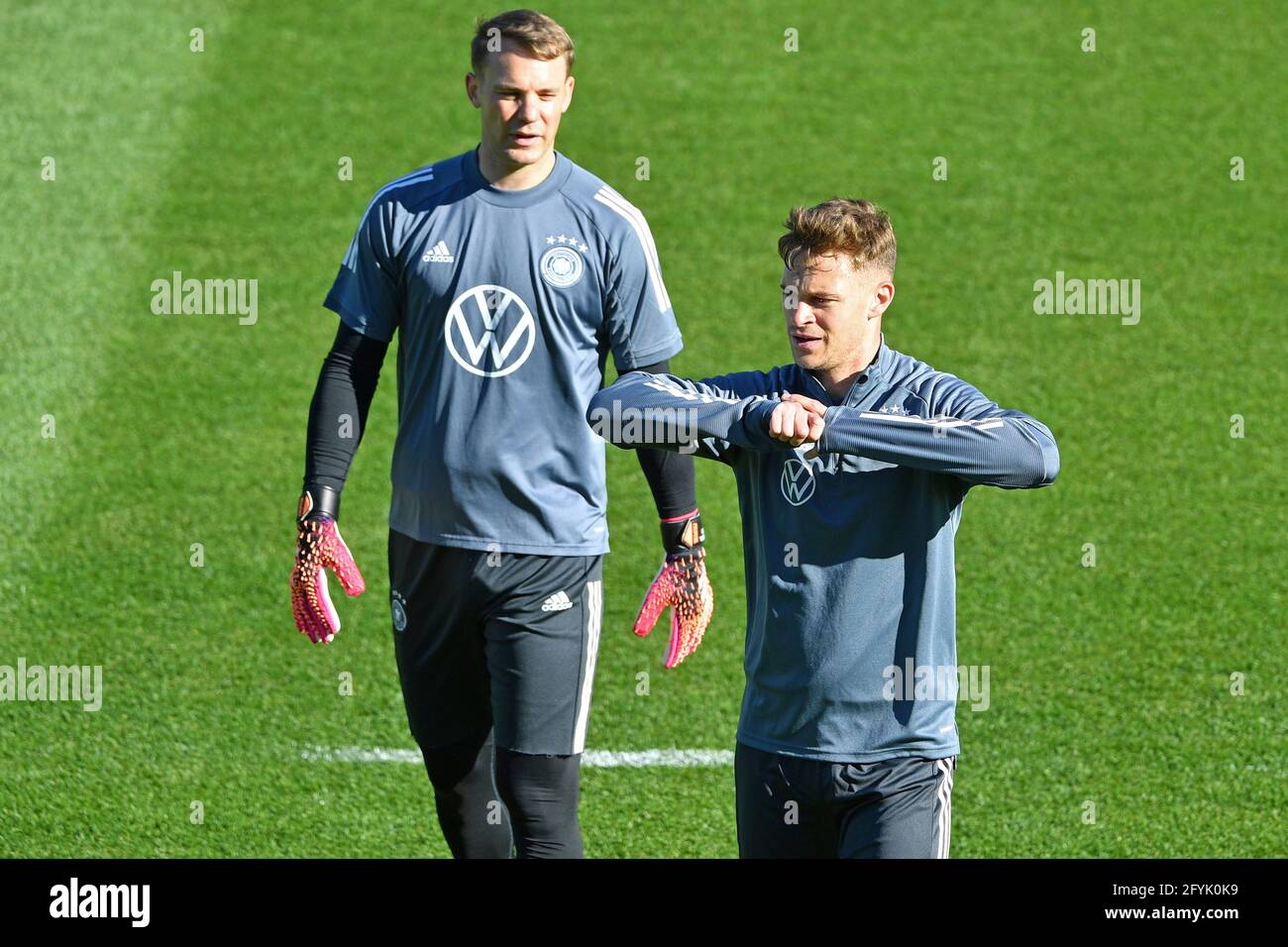 Manuel NEUER, Joshua KIMMICH Training. German national soccer team ...