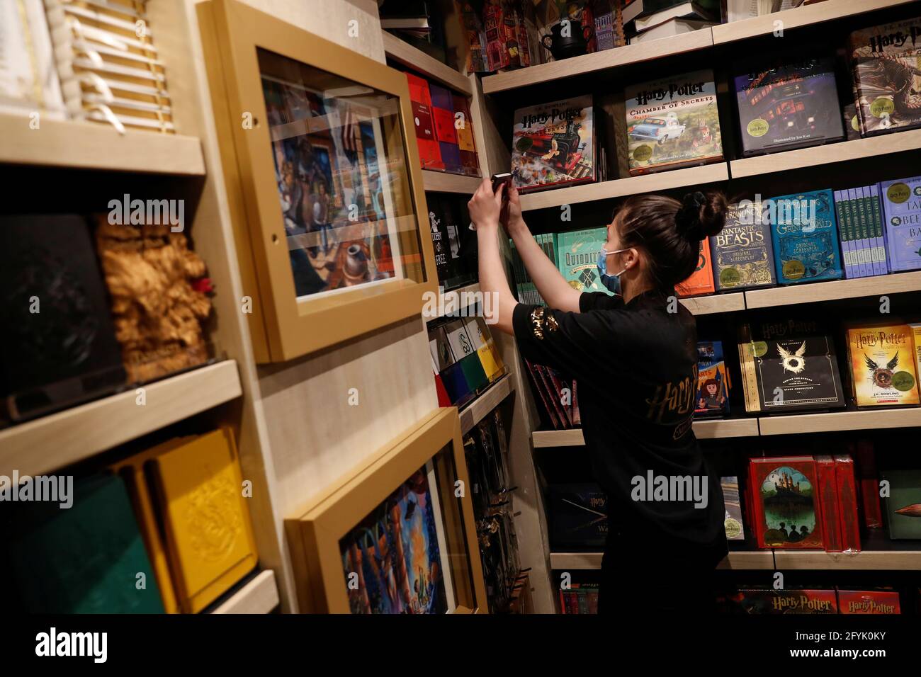 Harry Potter Book Store High Resolution Stock Photography and Images ...