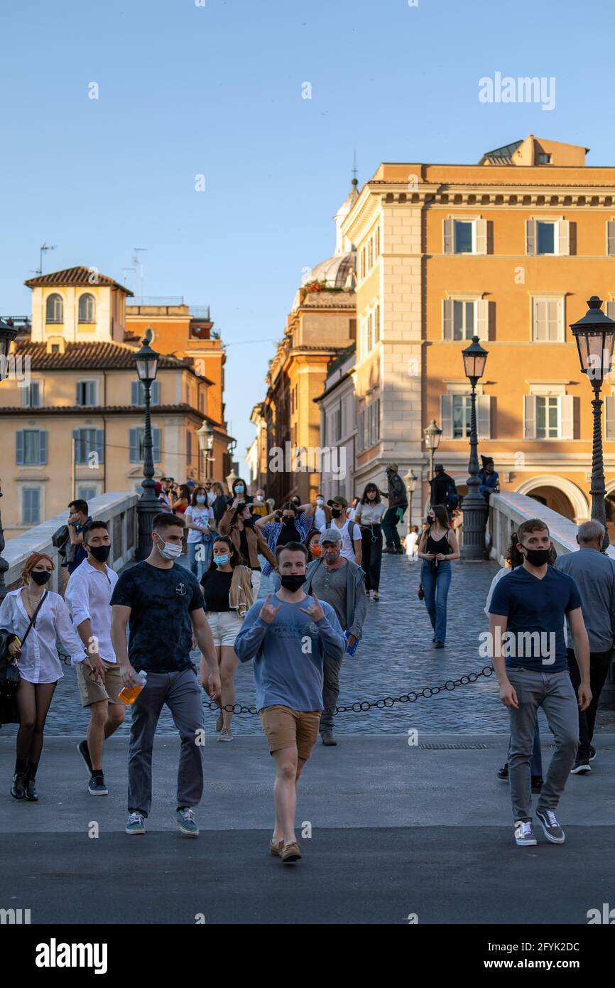 Rome, Italy - May 26, 2021: Crowd of people, citizens and tourists ...