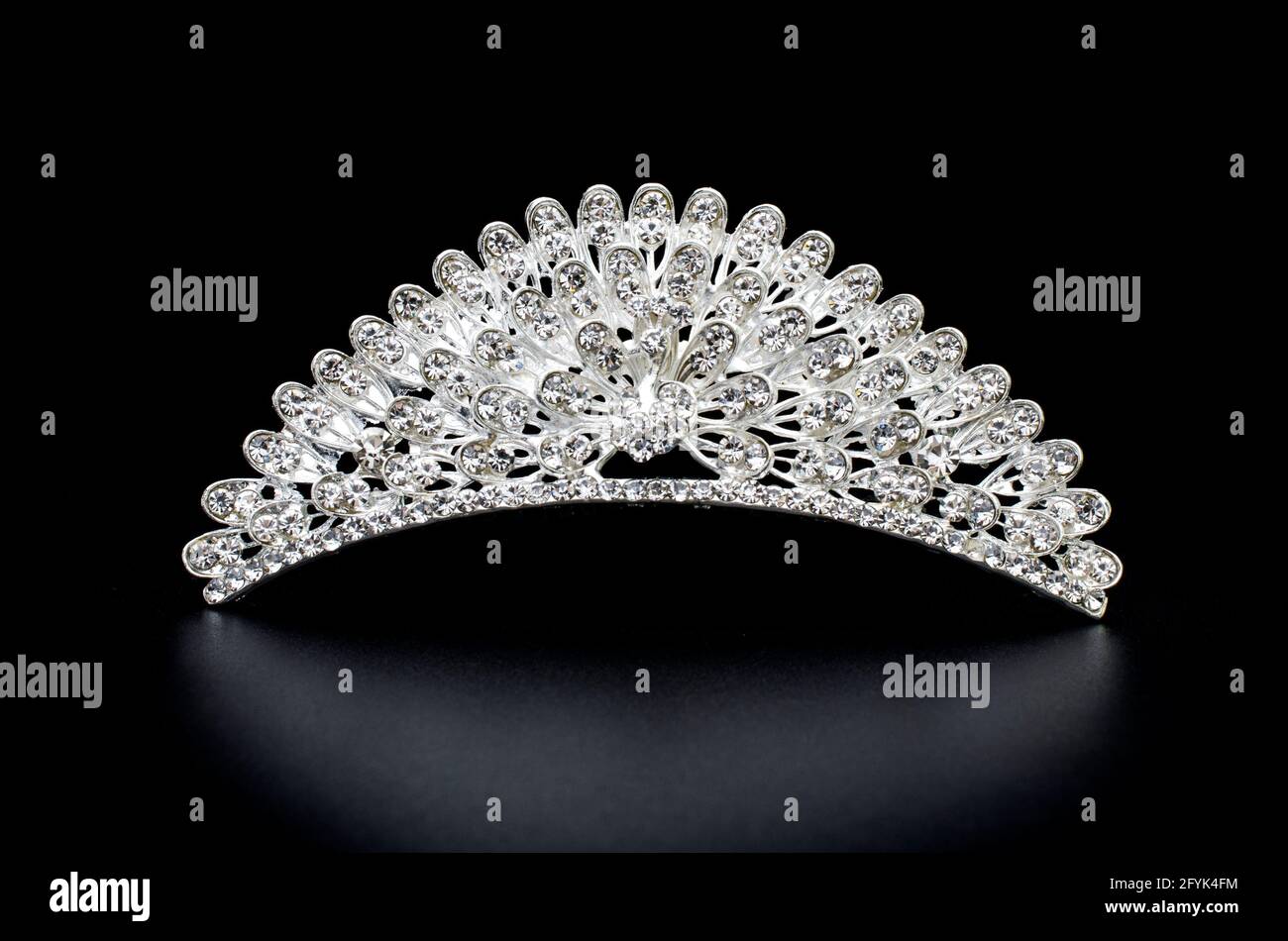 Black bride coronal hi-res stock photography and images - Alamy