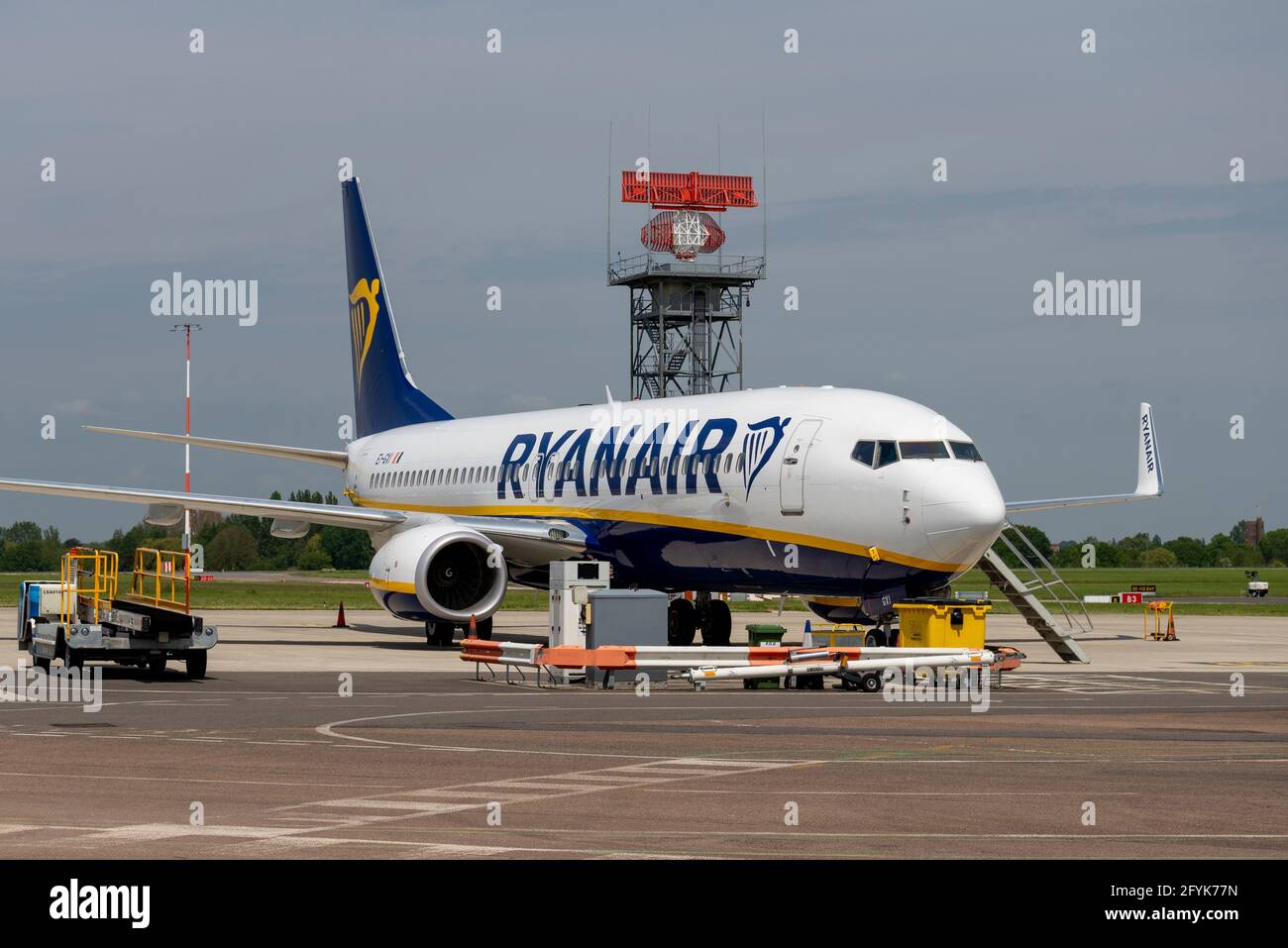 Aircraft on stand hi-res stock photography and images - Alamy