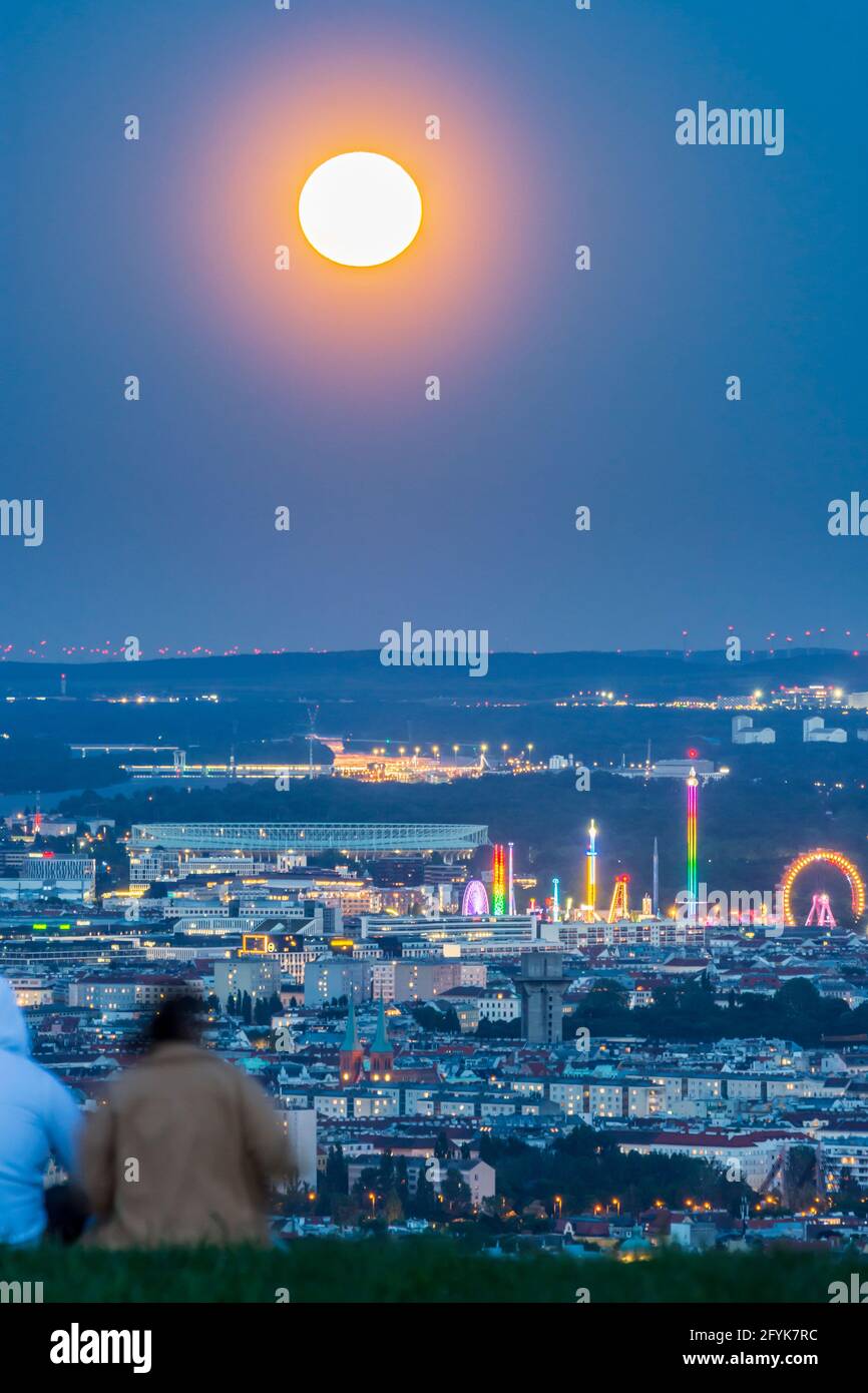 Wien, Vienna: rising super full moon above Vienna, Prater and Ferris ...