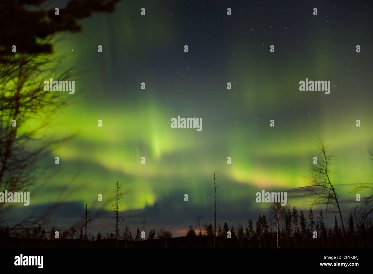 Swedish lapland northern lights hi-res stock photography and images - Alamy